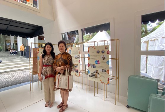 60 Tahun Elizabeth, Koleksi Spesial Hingga Raih Rekor MURI - Dialog Rakyat